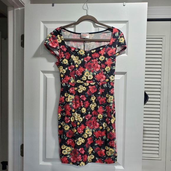 Modcloth | Dresses | Modcloth Moon Brand Floral Bodycon Dress | Poshmark